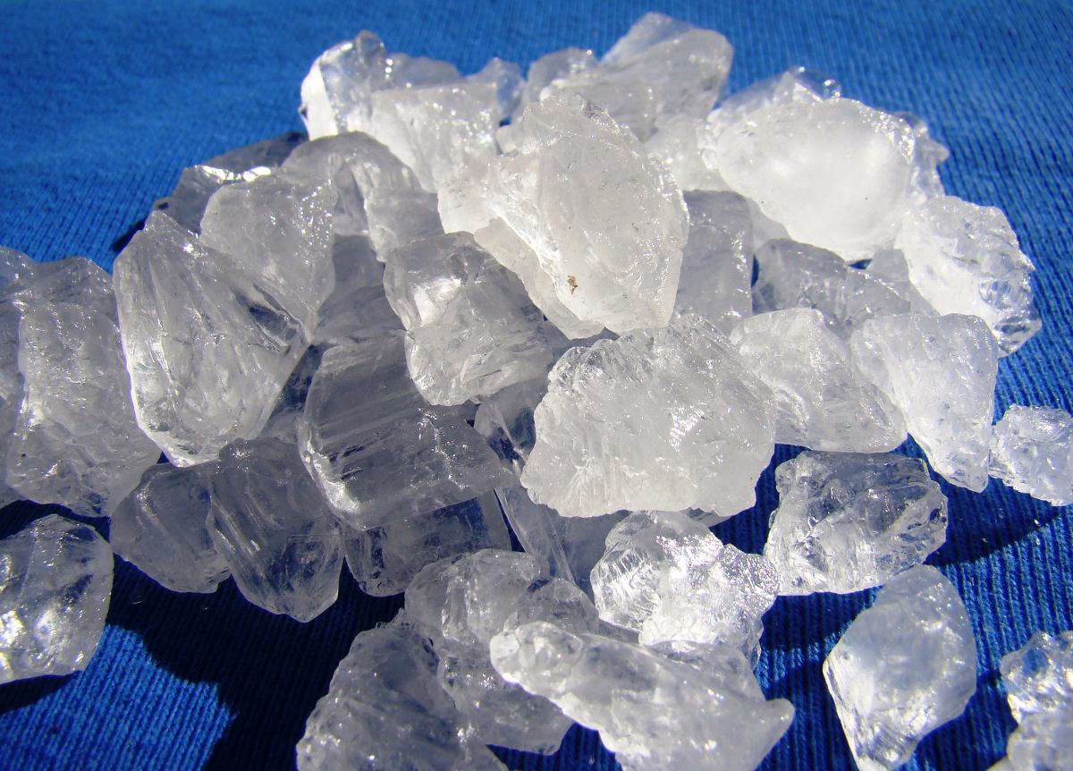 Pedra de Alumbre: as propriedades dos Cristais de Pedra de Alumbre